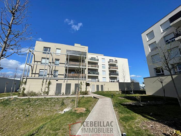 Appartement à louer - Clermont-Ferrand, Les Landais, Fontaine du Bac, La Pardieu - 3 pièces - 2 chambres