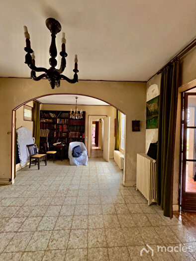 Maison à vendre - Villiers-le-Bel - 9 pièces - 4 chambres