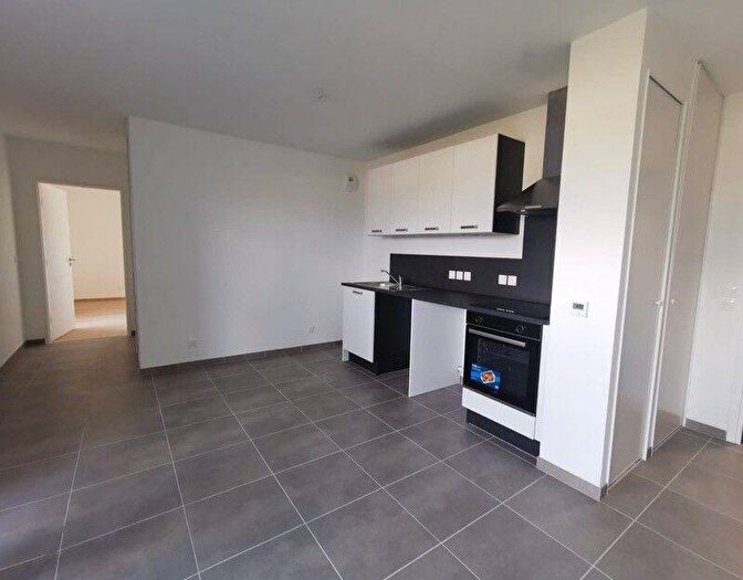Place Centrale-Quetignerots-Pre Bourgeot, Quetigny - Appartement 2 pièces à louer