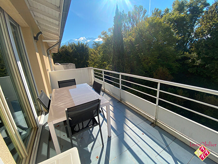 Appartement à vendre - Saint-Nazaire-les-Eymes - 2 pièces - 1 chambre