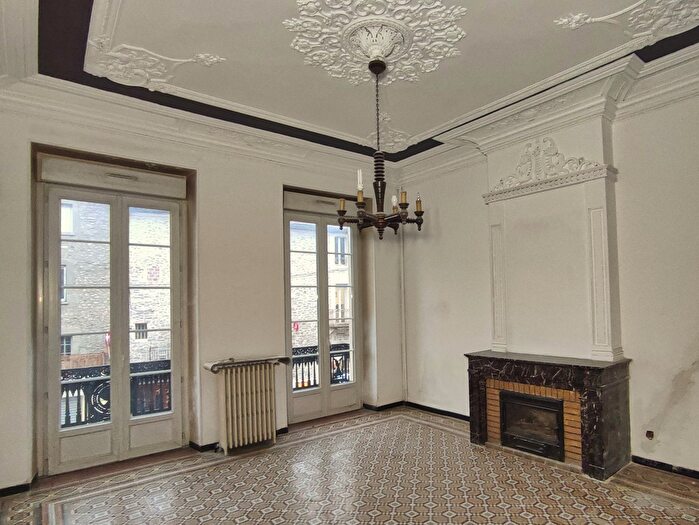 Appartement à vendre - Saint-Ambroix - 12 pièces - 3 chambres