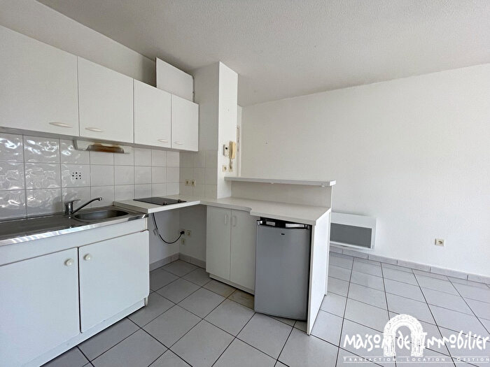 Appartement à vendre - Cognac, Centre-ville, Gare - 2 pièces - 1 chambre