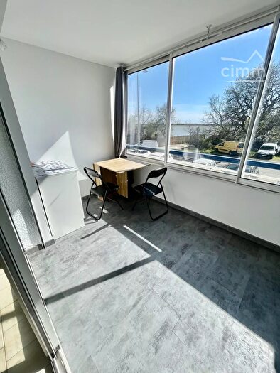 Appartement à louer - Port-Saint-Louis-du-Rhône - 2 pièces - 1 chambre