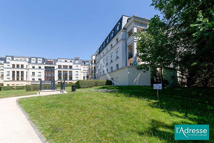 Appartement à louer - Chemin Vert-Europe, Reims - 4 pièces - 3 chambres