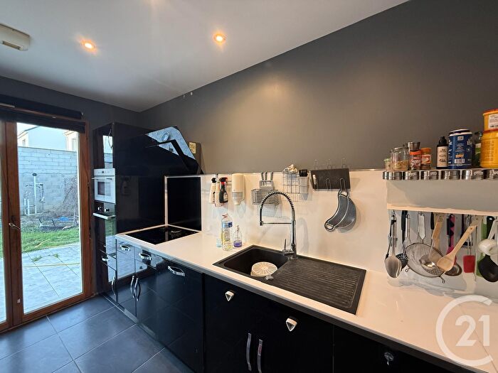 Maison à vendre - Ris-Orangis, Grand-Bourg - 5 pièces - 3 chambres