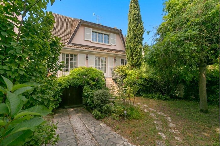 Maison 4 pièces à vendre à Sucy-en-Brie, Petit Val, Côte