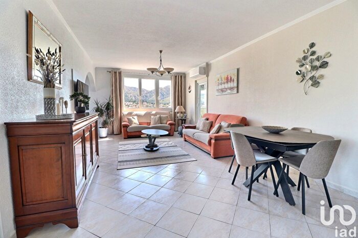 Maisons à vendre et appartements à louer - 1