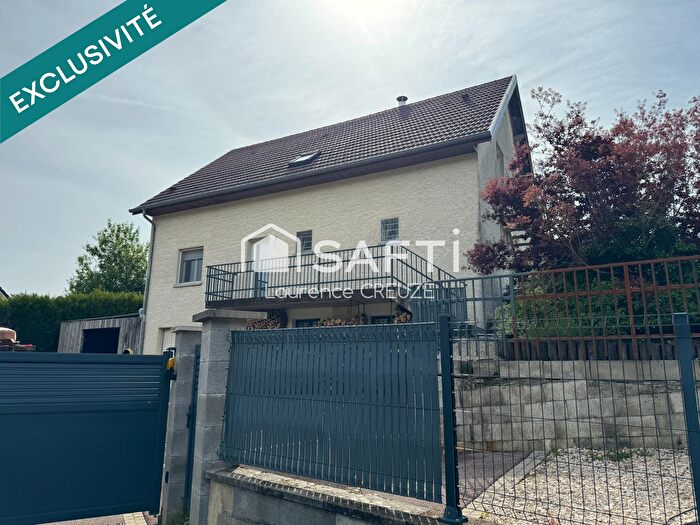 Maison 8 pièces à vendre à Arguel