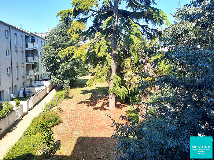 Appartement 3 pièces à louer - Bordeaux, Capucins, Saint-Michel