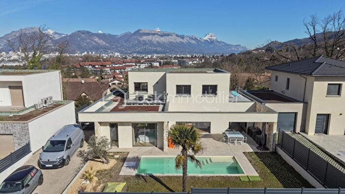 Maison à vendre - Bresson - 6 pièces - 4 chambres
