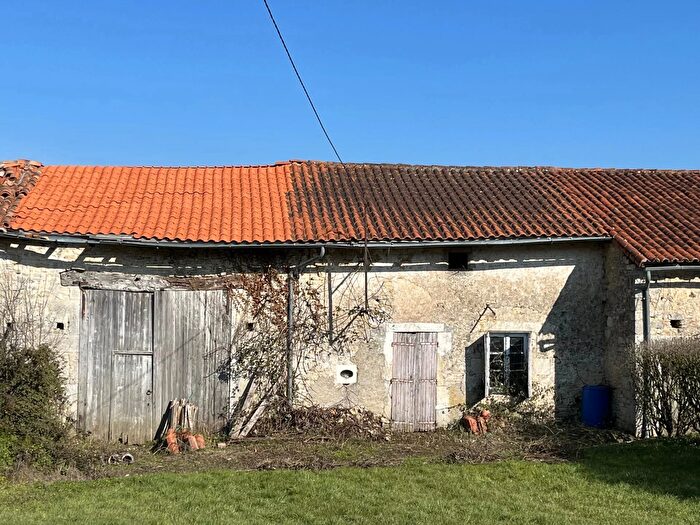 Maison 2 pièces à vendre à Benest