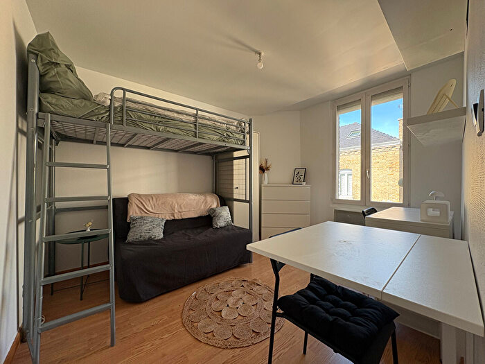 Appartement à louer - Reims, Barbâtre - 1 pièce