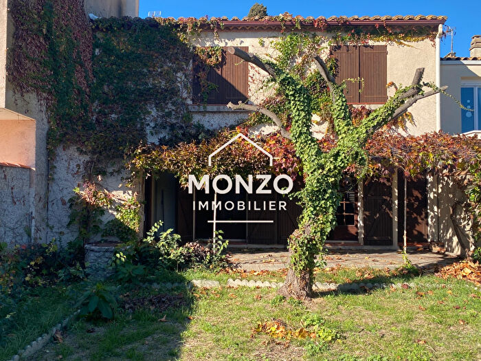 Maison à vendre - Narbonne - 5 pièces - 4 chambres