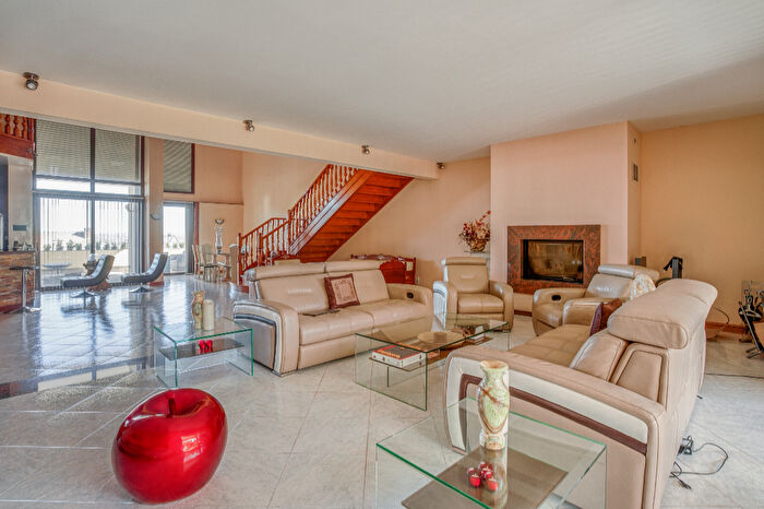 Maison 12 pièces à vendre à Viry-Châtillon, Centre-ville