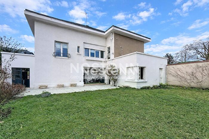 Maison à vendre - Dreux, Centre-ville - 8 pièces - 4 chambres