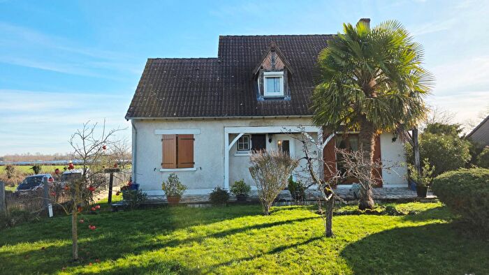 Maison à vendre - Mehun-sur-Yèvre - 4 pièces - 3 chambres