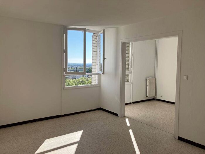 Arènes, Nîmes - Appartement 3 pièces à louer