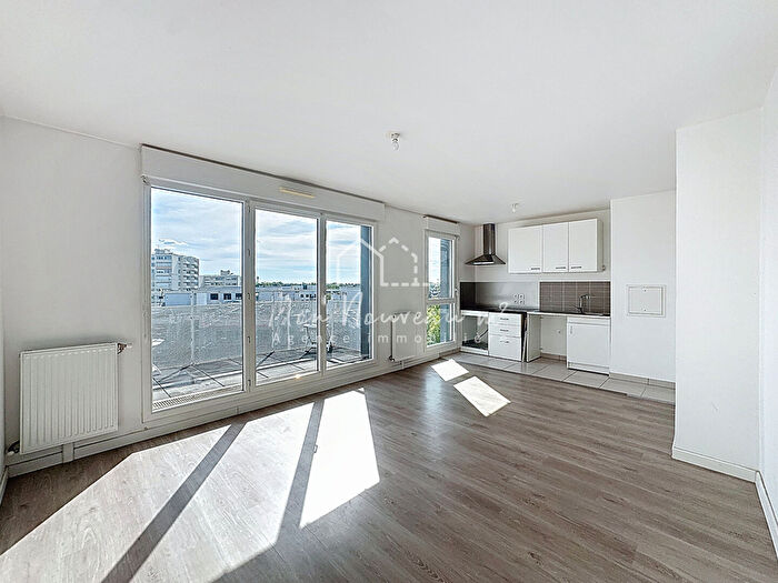 Noisy-le-Grand, Est : Appartement 4 pièces à vendre