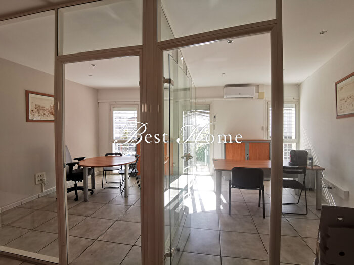 Maison à vendre - Nîmes, Jean Jaurès - 3 pièces - 2 chambres