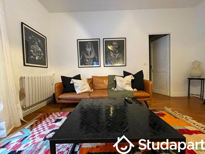 Appartement à louer - Amiraux-Simplon-Poissonniers, Paris ème arrondissement - 1 pièce - 2 chambres