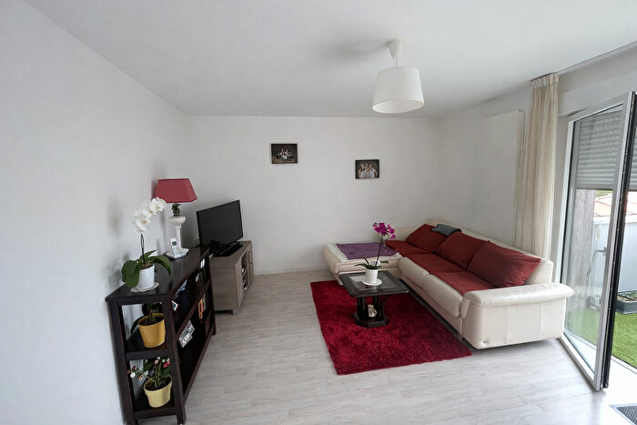 Challans, Centre-ville : Appartement 2 pièces à vendre