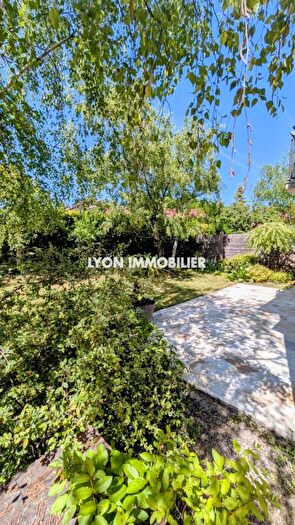 Maison 4 pièces à Chassieu, à vendre
