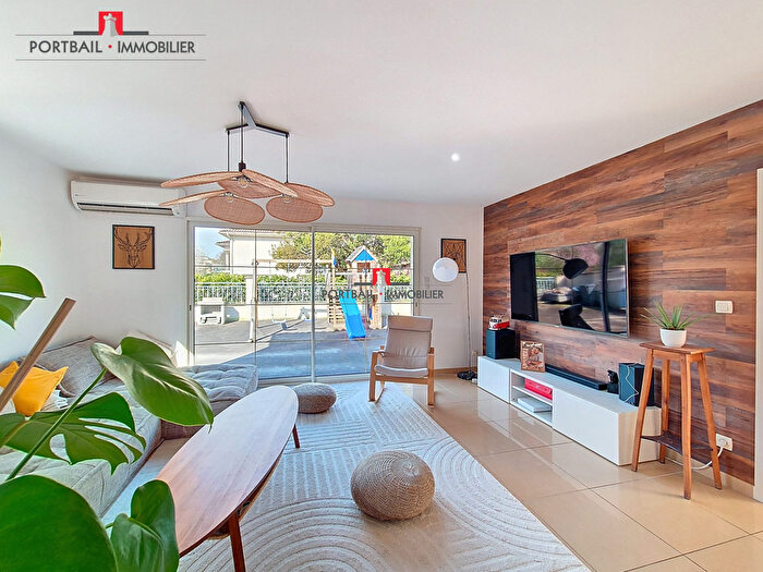 Maison à vendre - Saint-André-de-Cubzac - 6 pièces - 5 chambres