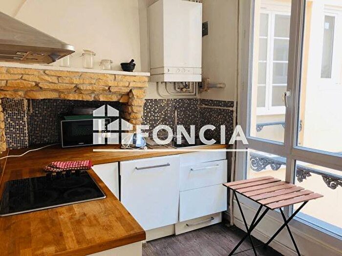 Appartement à louer - Vieux Marché-Cathédrale, Rouen - 3 pièces - 2 chambres