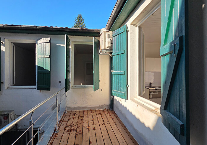 Appartement à vendre - Saint-Palais - 3 pièces - 2 chambres