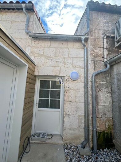 Ruelle-sur-Touvre : Maison 3 pièces à louer