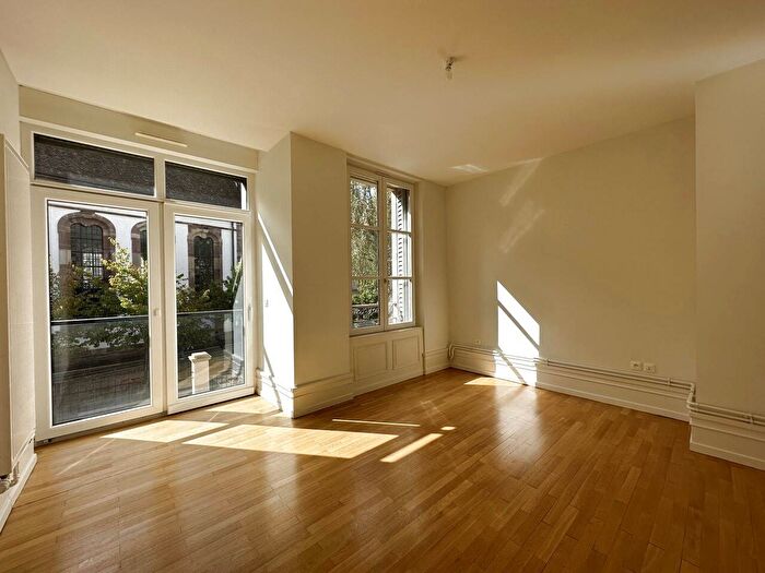 Appartement à louer - Strasbourg - 6 pièces - 5 chambres