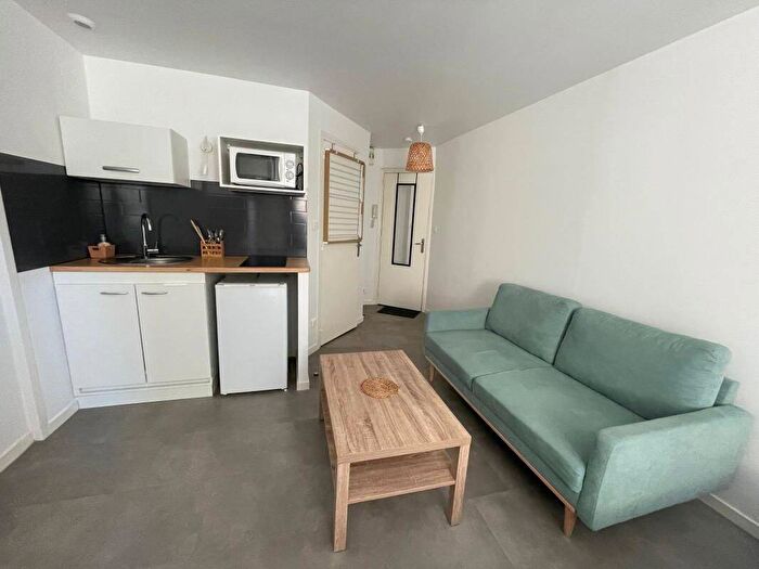 Centre-Hôtel de Ville, Limoges : Appartement 1 pièce à louer