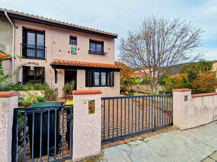 Maison à vendre - Prades - 5 pièces - 4 chambres