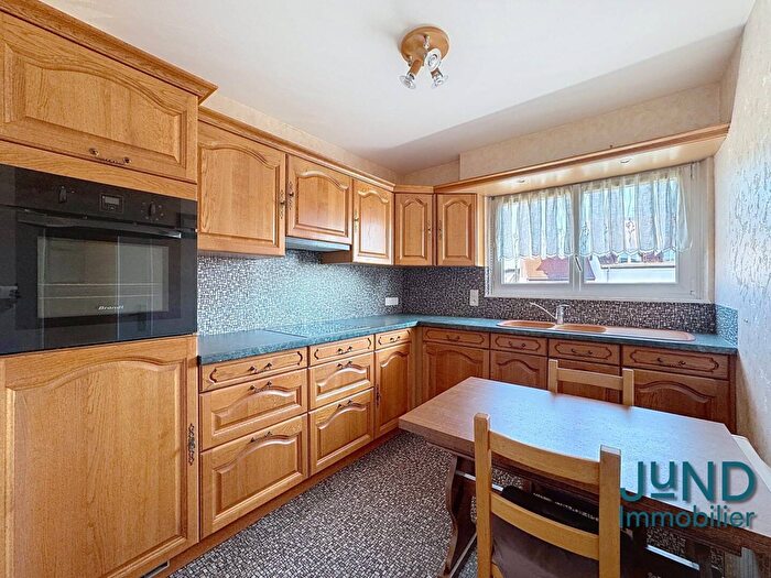 Appartement à louer - Nord Est, Bischwiller - 3 pièces - 2 chambres