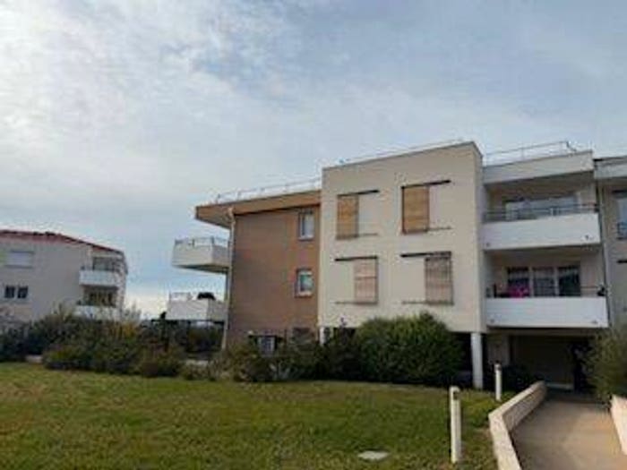 Estroublans, Vitrolles - Appartement 3 pièces à louer