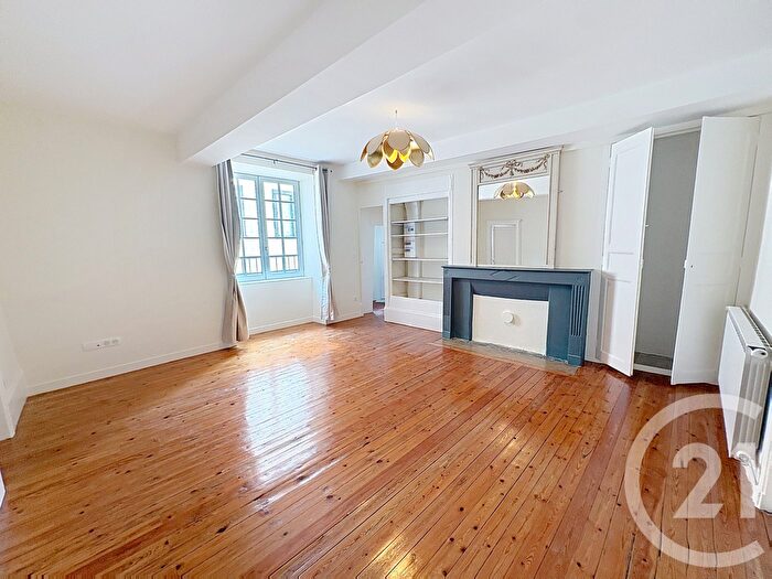 Riom, Centre-ville : Appartement 3 pièces à louer