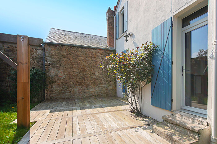 Maison à vendre - Cholet, Notre Dame - 7 pièces - 5 chambres