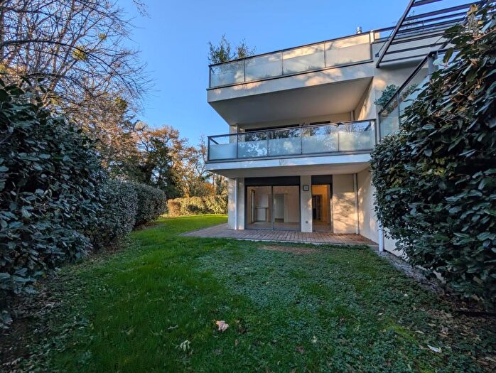 Appartement à louer - Tassin-la-Demi-Lune, Montpinot, Le Bourg - 3 pièces - 2 chambres