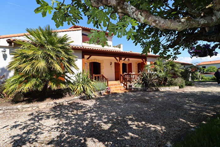 Meschers-sur-Gironde : Maison 5 pièces à vendre