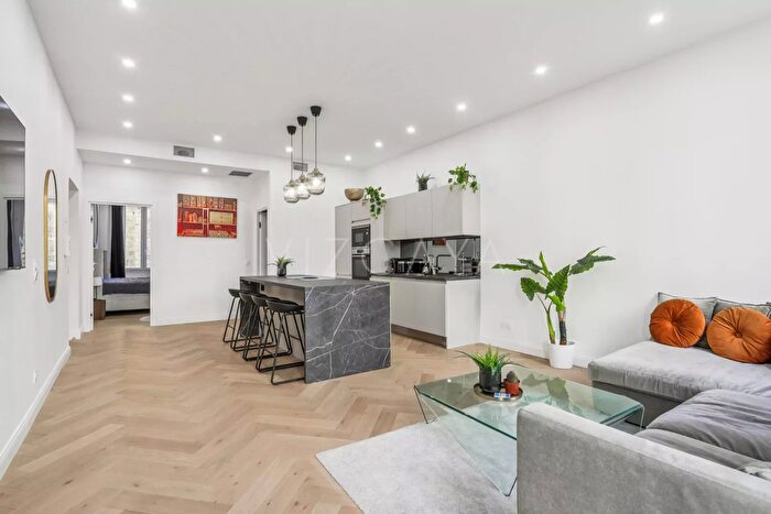 Appartement à vendre - Nice, Le Port - 3 pièces - 2 chambres