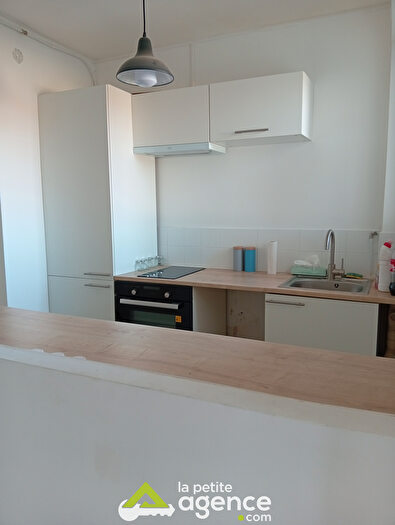 Appartement à louer - Montluçon, Buffon, Les Isles, Guineberts - 3 pièces - 2 chambres