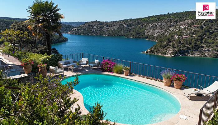 Maison 6 pièces à Esparron-de-Verdon, à vendre