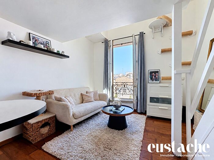 Appartement 2 pièces à Paris 17ème, La Fourche, Guy Moquet, à vendre