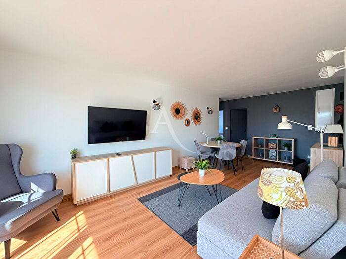 Reims, Europe, Chemin Vert : Appartement 5 pièces à louer