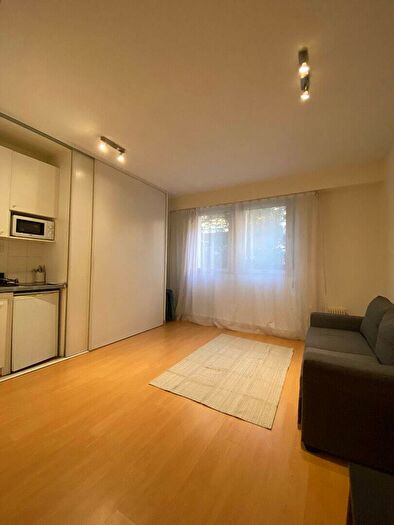 Appartement à louer - Parc dOrléans, Neuilly-sur-Seine - 1 pièce