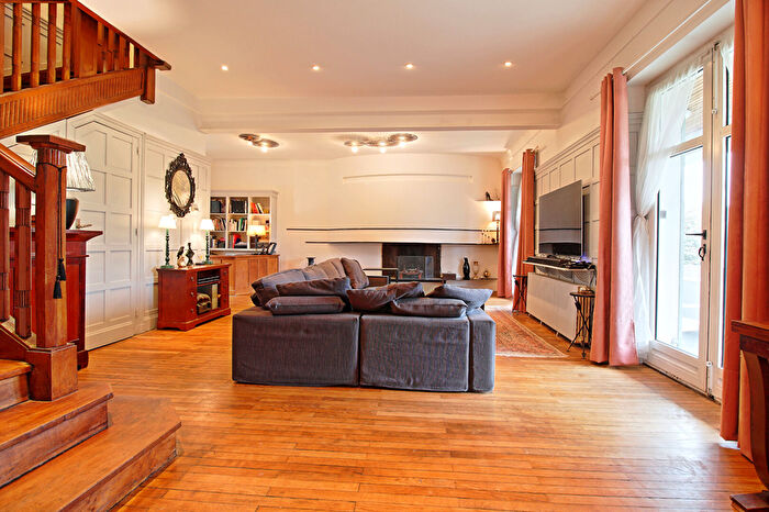 Maison à vendre - Dax, Centre-ville, Saint-Vincent - 7 pièces - 5 chambres