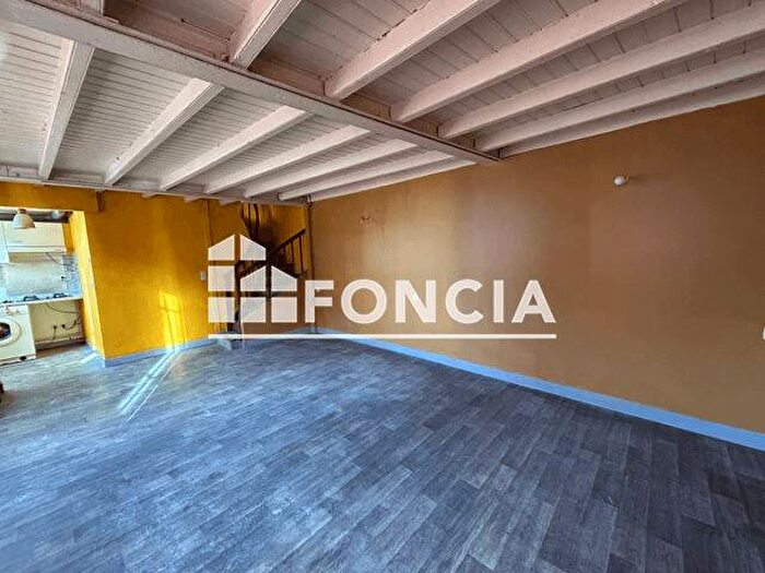 Bonneville-la-Louvet : Appartement 3 pièces à louer