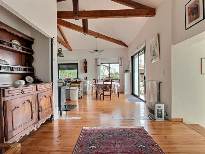 Maison à vendre - Coutras - 5 pièces - 3 chambres