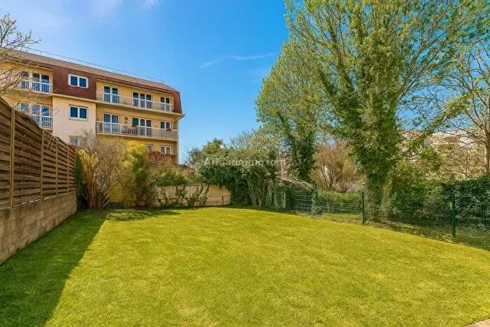 Appartement à vendre - Thorigny-sur-Marne - 5 pièces - 4 chambres