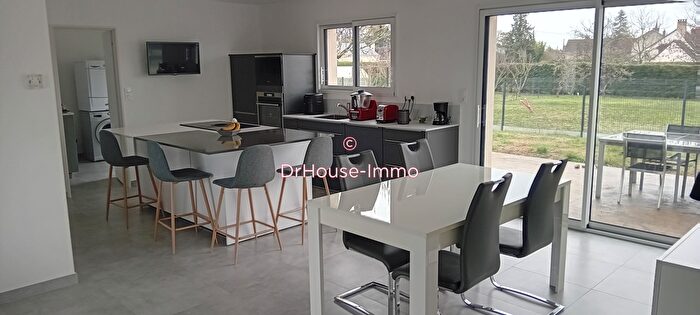 Maison à vendre - Savigné-sur-Lathan - 4 pièces - 3 chambres